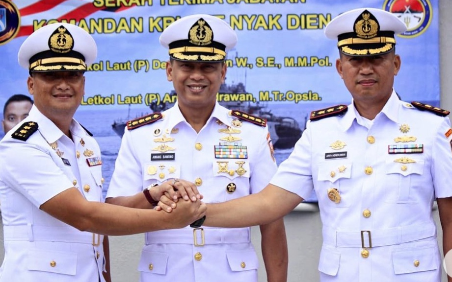 Dansatkor Koarmada 1 Pimpin Upacara Serah Terima Jabatan Komandan KRI ...